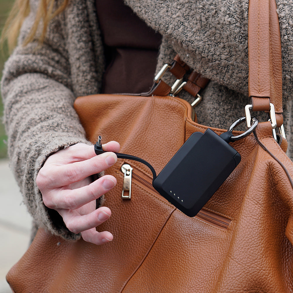 3,000mAh Key Fob Universal Power Bank with Built-In Charging Cables ...