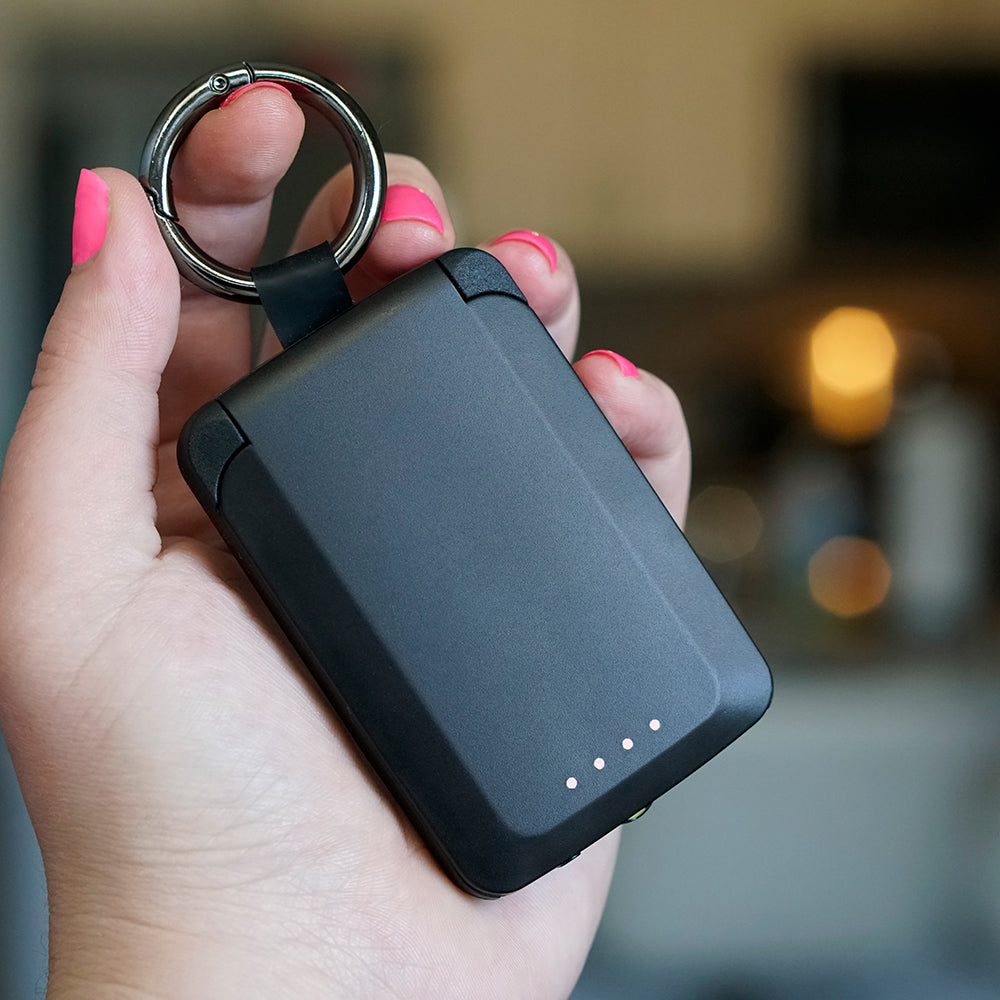 3,000mAh Key Fob Universal Power Bank with Built-In Charging Cables ...
